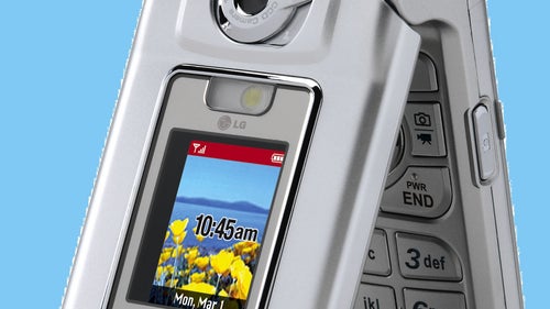 PhoneArena's Retro-Rewind: LG VX8000 - PhoneArena