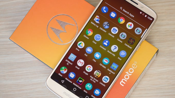 Moto E5 hands-on review - PhoneArena