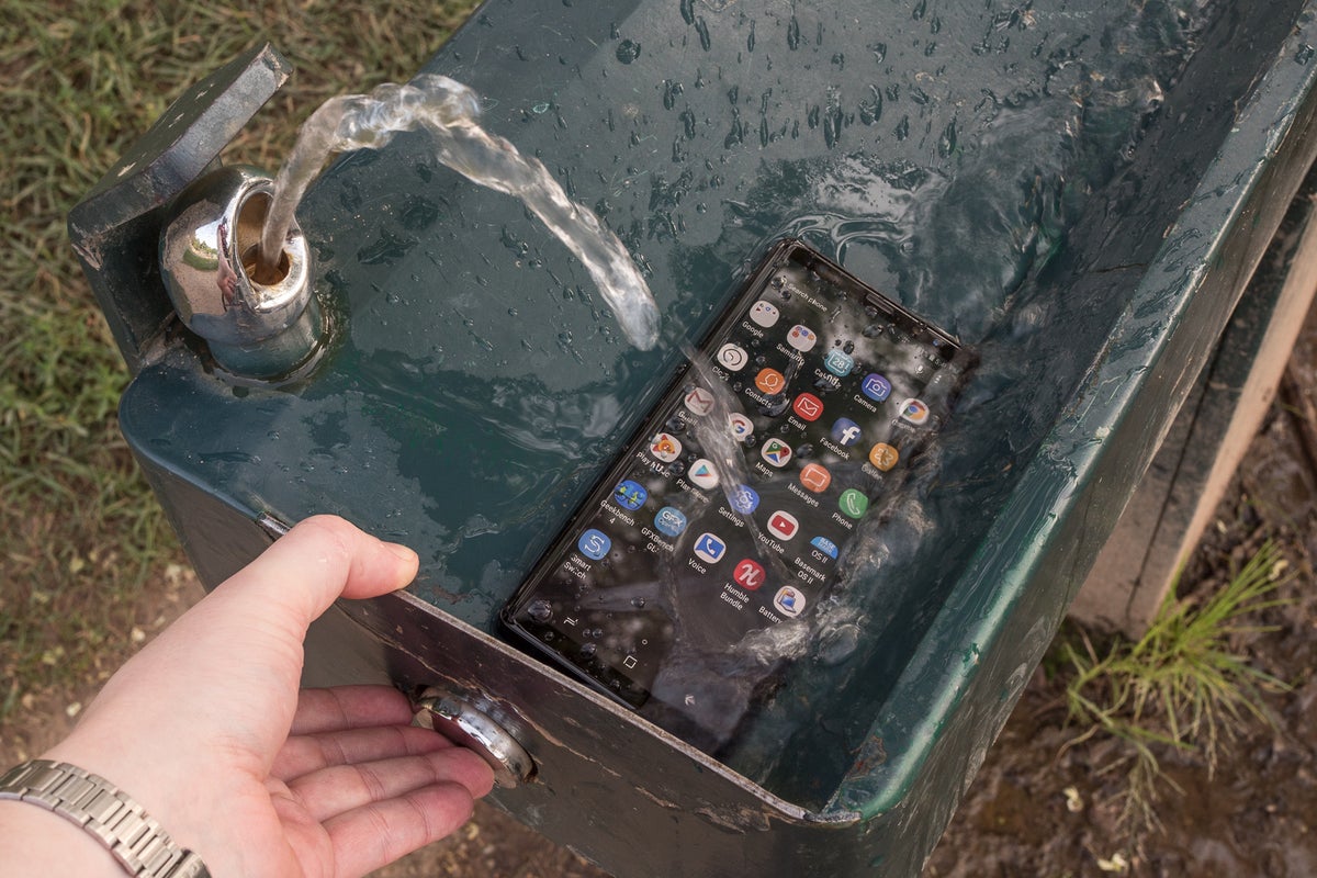 Samsung announces unbreakable smartphone display - PhoneArena