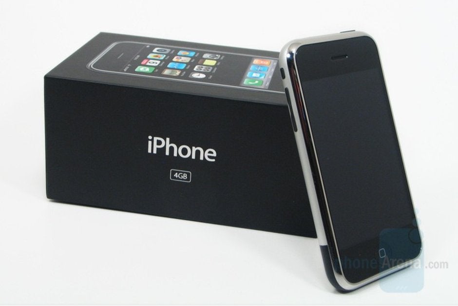 Remembering the original Apple iPhone: A phone that really was ahead of ...