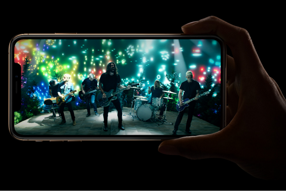 TV ad for the Apple iPhone XS and iPhone XS Max tells you everything ...