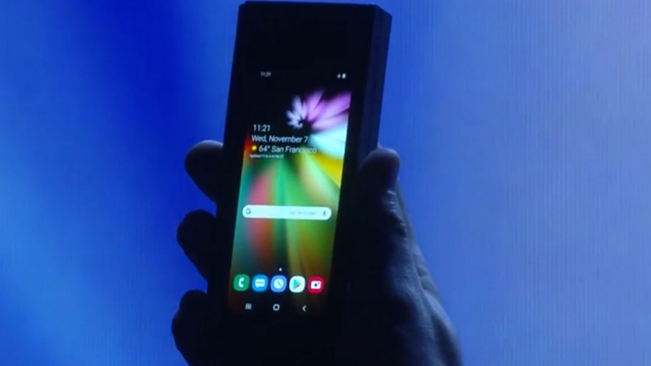 Samsung's mobile chief says at least 1 million foldable phones will be ...