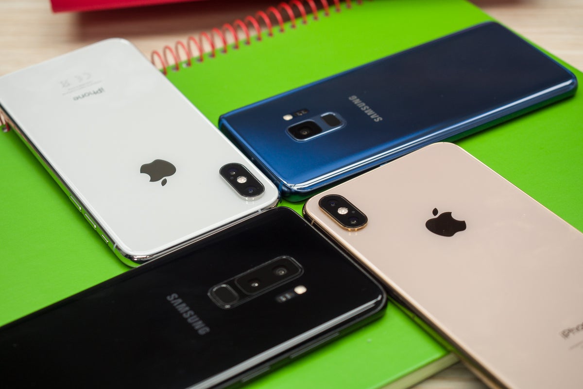 The phone of the future is made of plastic and has an HD display ...