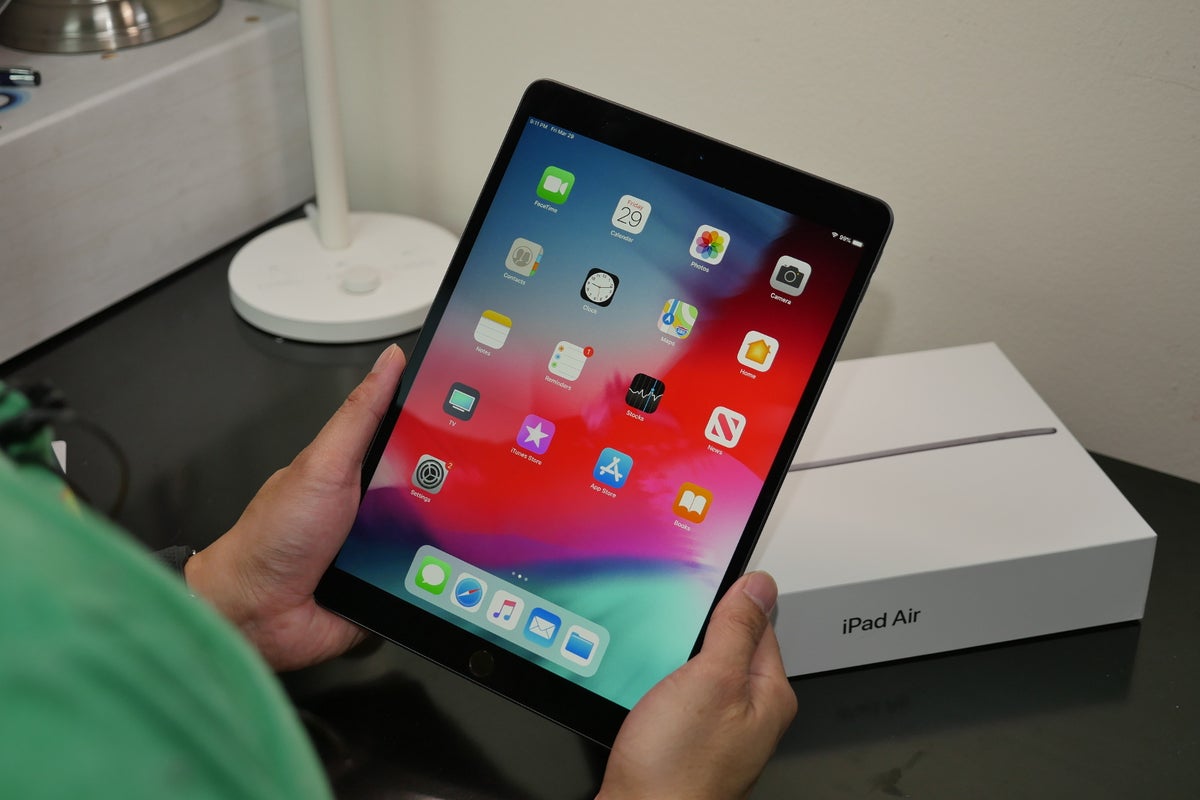 Apple iPad Air (2019) unboxing - PhoneArena