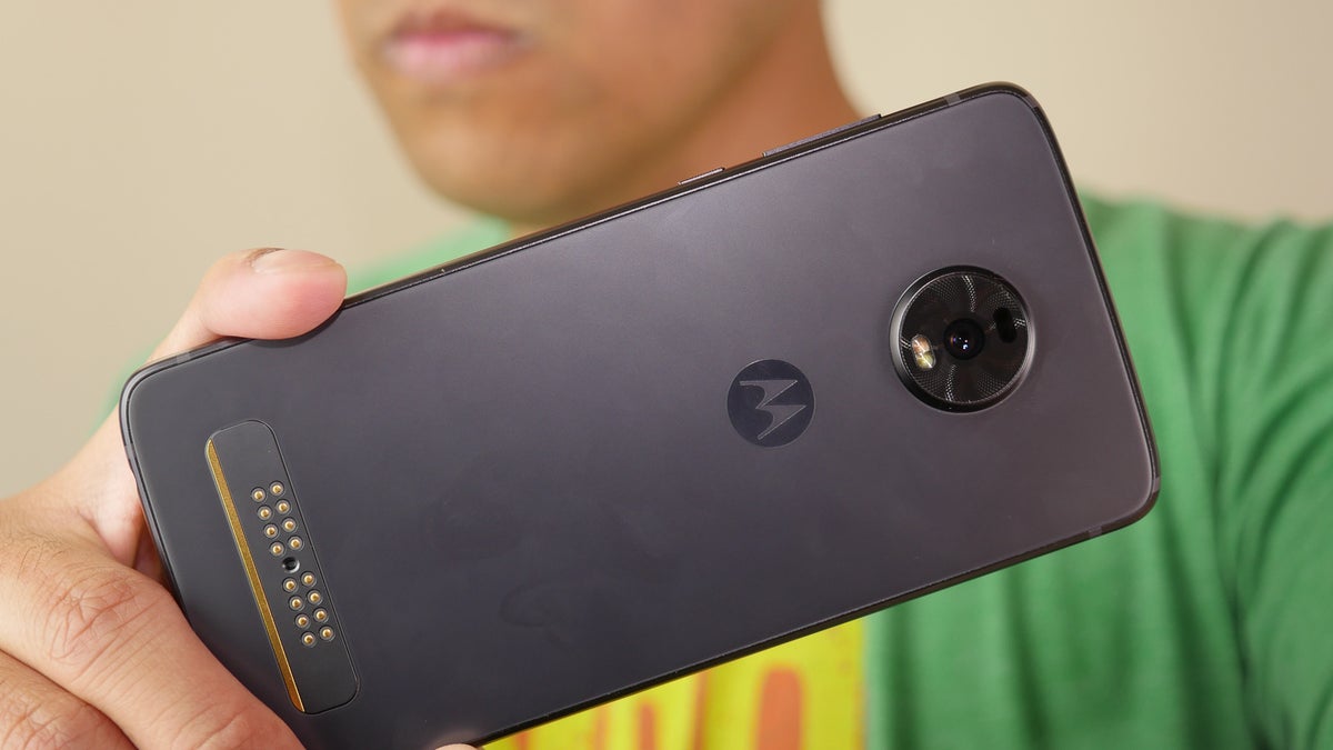 Motorola Moto Z4 hands-on: Snapdragon 675 and killer price on Verizon ...