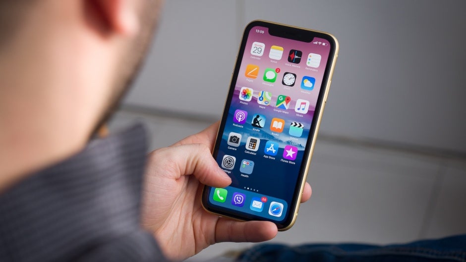 Apple's newest iPhone ad reminds us Face ID is better than Touch ID ...
