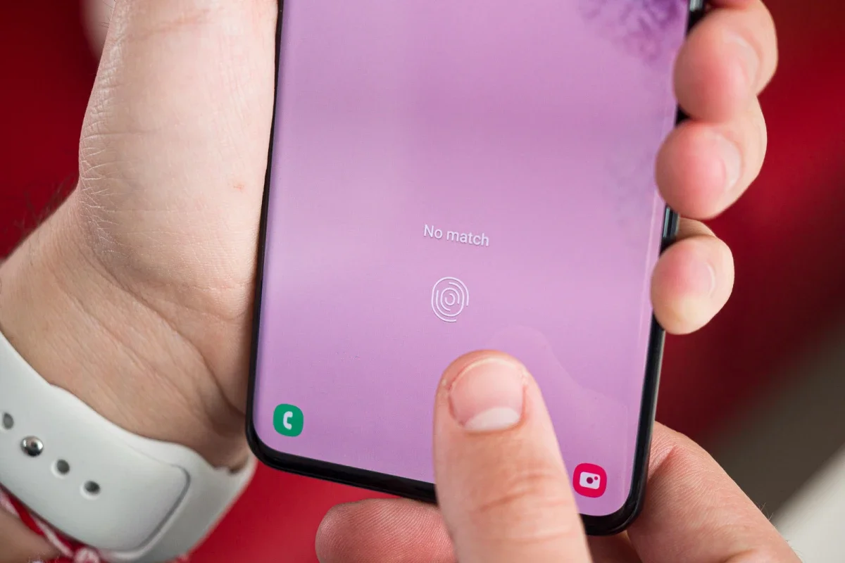 Samsung may finally upgrade to a new in-display fingerprint scanner ...