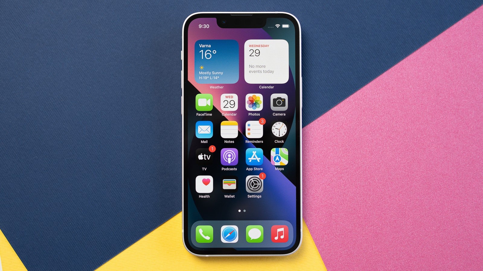 Video explains how not to break Face ID when replacing iPhone 13 screen ...