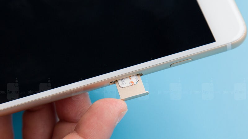 Apple Support video shows you how to set up and use your iPhone's Dual ...