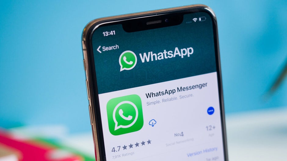 WhatsApp for iOS has a redesigned voice call UI in the works - PhoneArena
