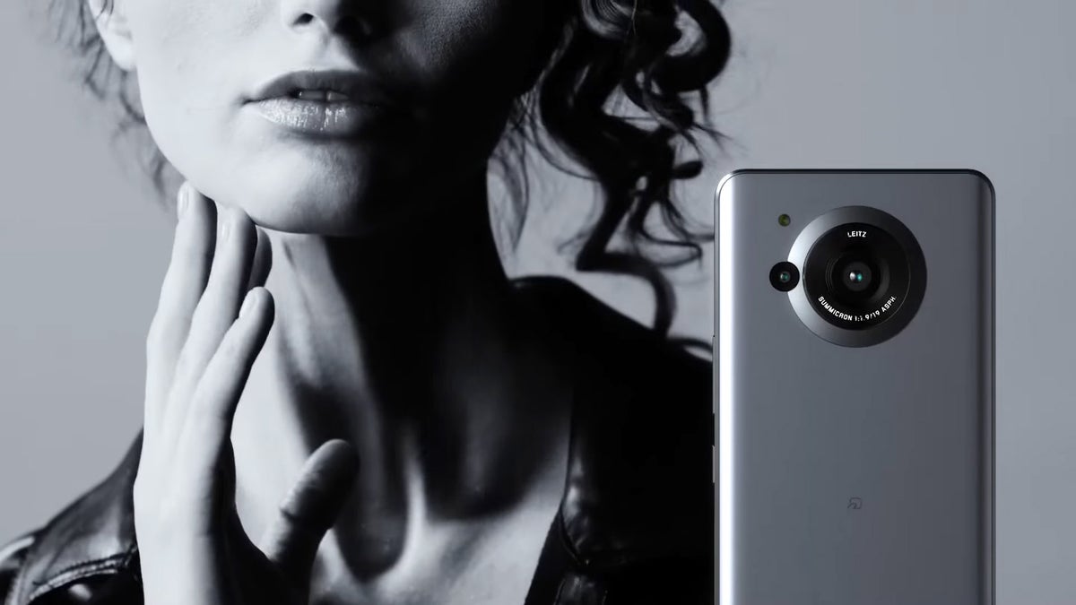 There is another phone with the new giant 1-inch Sony camera sensor ...