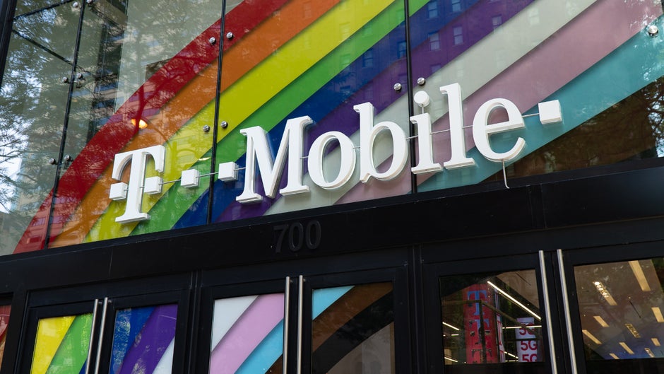 T-Mobile to improve its 5G coverage after winning more 2.5GHz spectrum ...