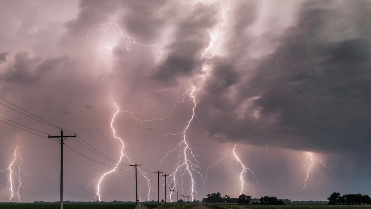 Apple's Dark Sky weather app is gone after tonight; here's how you can ...