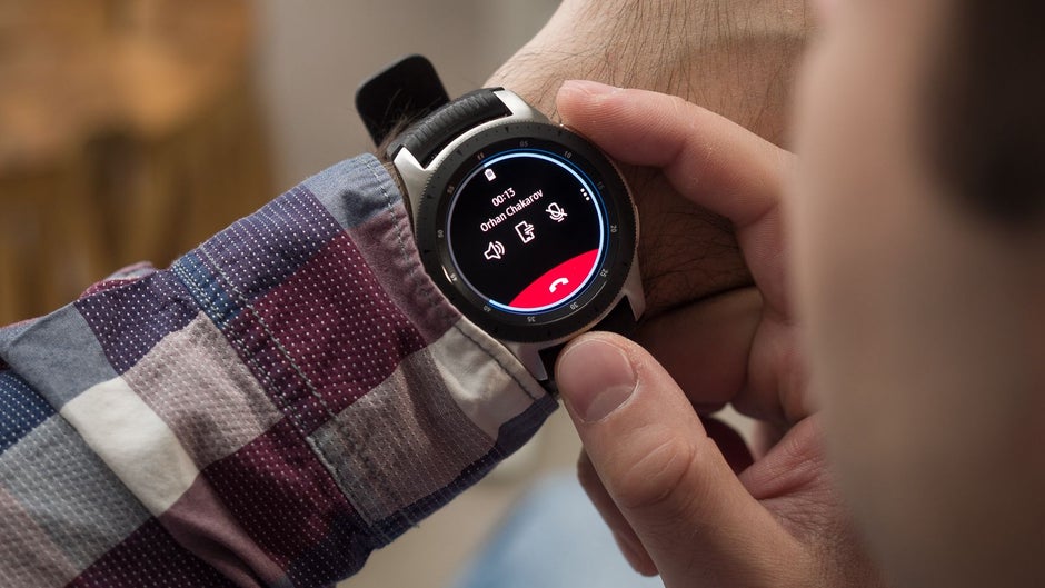 Samsung begins developing MicroLED displays for next-gen smartwatches ...