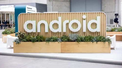 Google revises the Android logo including the robot head and the ...