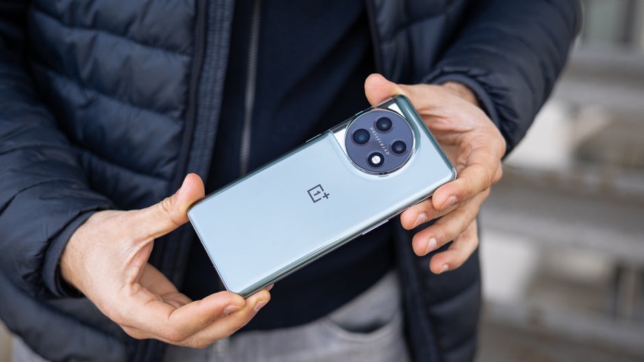 The OnePlus 11 5G flagship is on sale at virtually flawless prices for ...