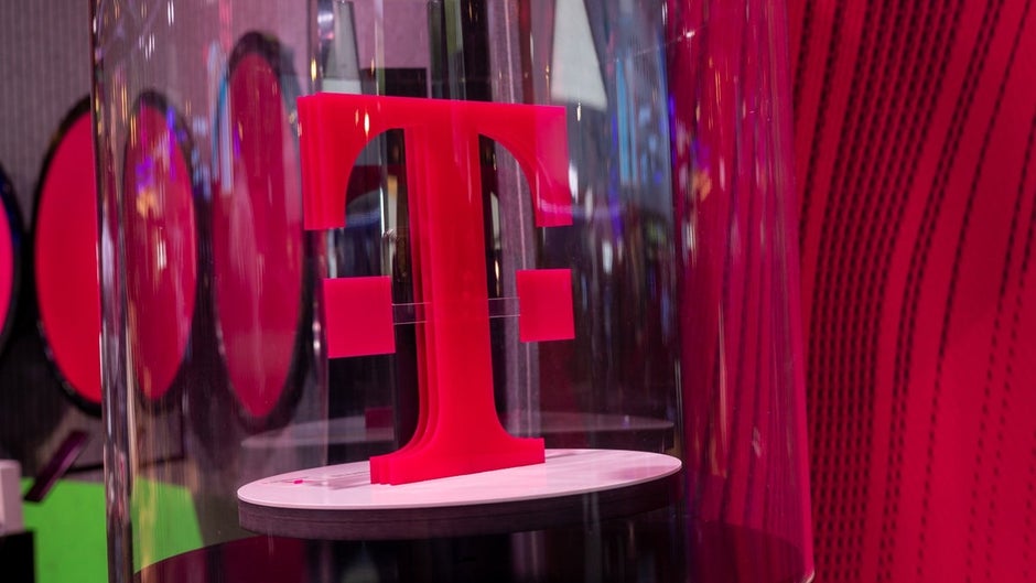 T-Mobile subscribers having issues claiming their free "Hulu On Us" perk - PhoneArena