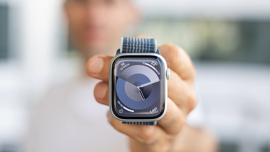 Elon Musk's 'Sure' fuels anticipation for Tesla app for Apple Watch ...