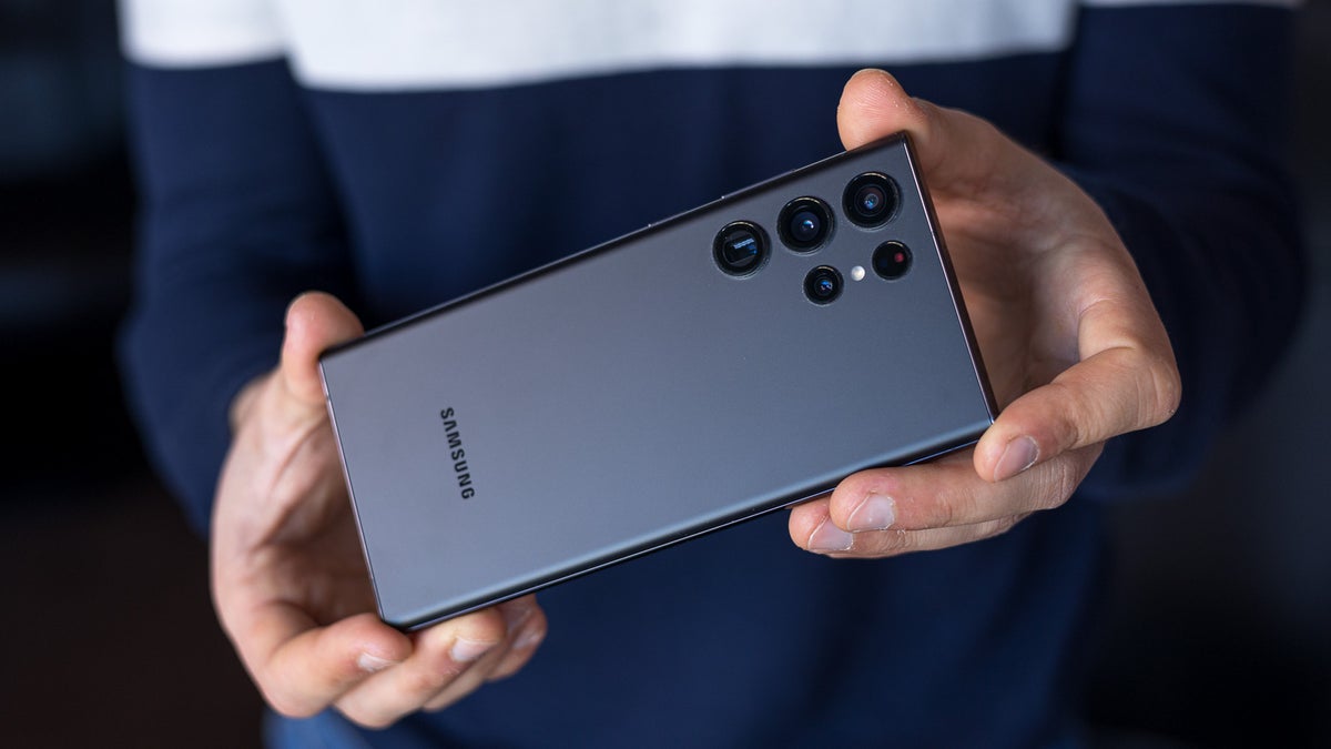 Samsung’s One UI 8 update for Galaxy S22 is here, and it brings almost ...