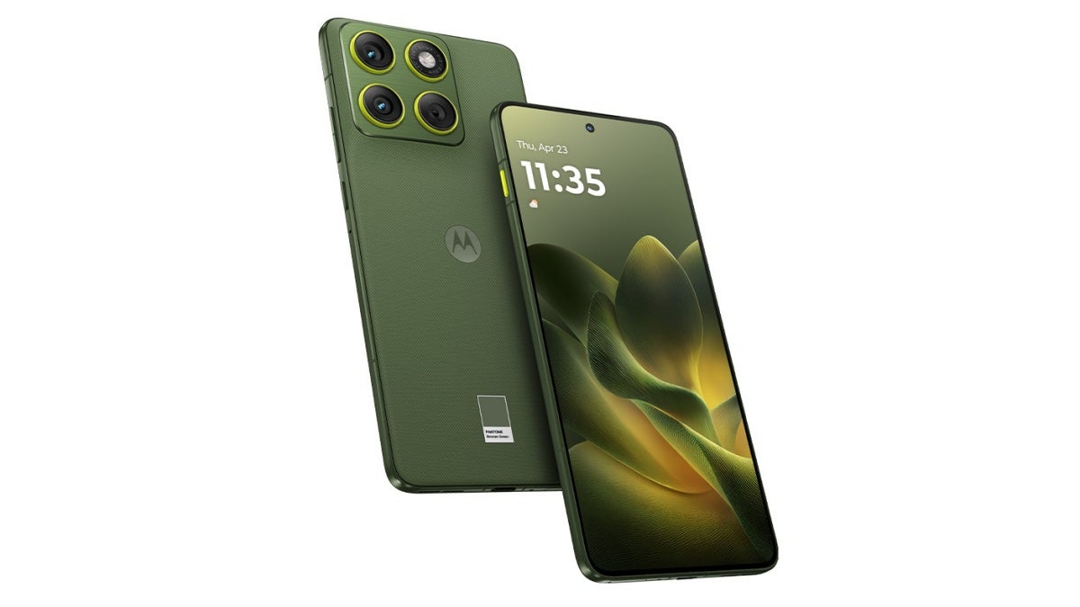 Motorola's mid-range iPhone Air rival packs a remarkably large battery ...