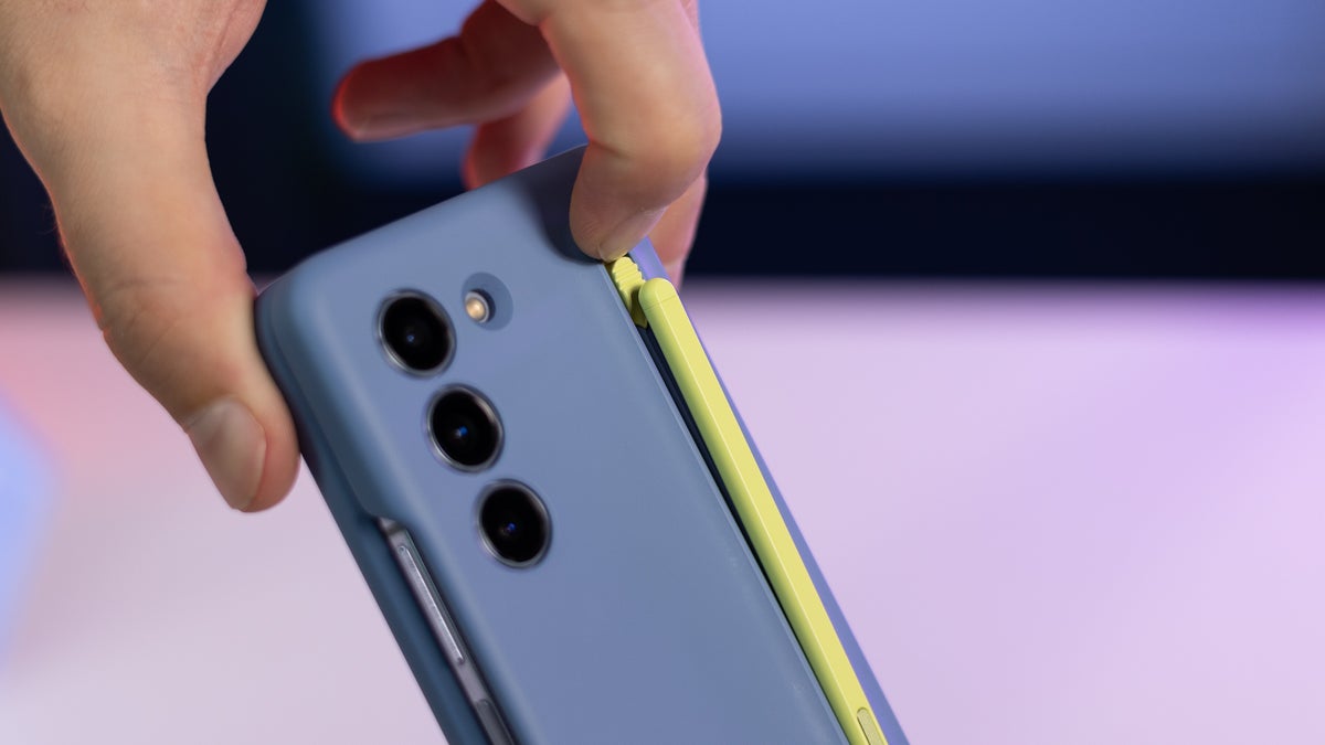 Apple might be forcing Samsung’s hand to bring back this iconic tool in ...