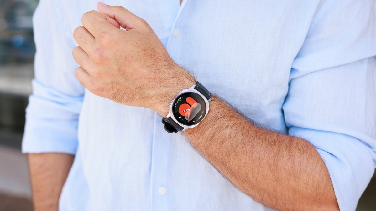 Incredible new Galaxy Watch 8 deal slashes $200 off Samsung's zippy ...
