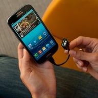 How to connect a USB accessory to an Android smartphone or tablet ...