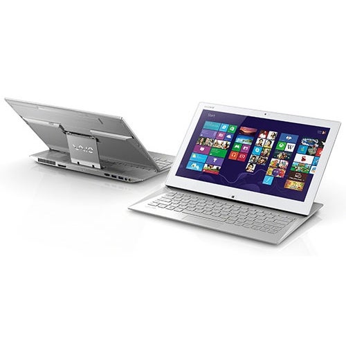 A 13" Sony slider with Triluminous display leaks in blurry footage, can ...