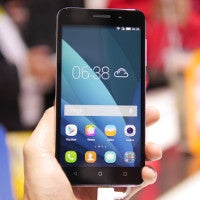 Huawei Honor 4X hands-on - PhoneArena