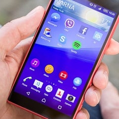 Would you buy a powerful 4-inch Android phone (an iPhone SE rival ...