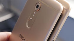 ZTE Axon 7 mini hands-on: meeting the affordable flagship's little ...