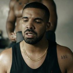 Drake lip-syncs Taylor Swift in latest Apple Music ad - PhoneArena