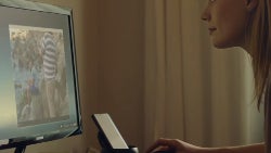 Samsung's first video ad for DeX is up: showcases Galaxy S8's potential ...