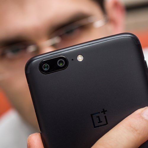 OnePlus owners are getting "spammed" with notifications to join a ...