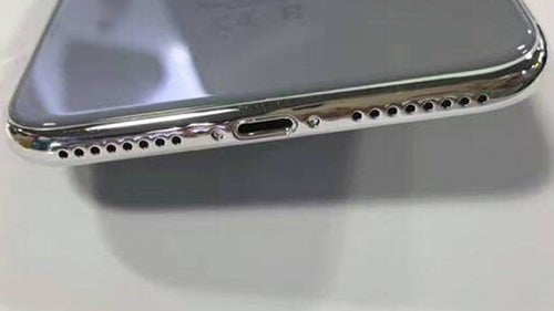 iPhone 7s Plus dummy unit captured in live pictures shows its shiny ...
