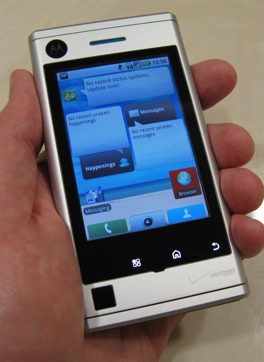 Hands-on with the Motorola DEVOUR - PhoneArena