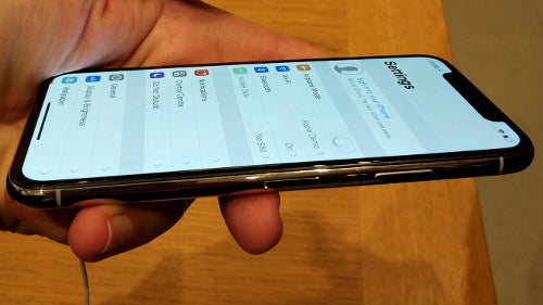 iPhone X OLED display burn-in explained - PhoneArena