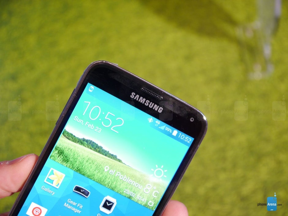 Samsung Galaxy S5 hands-on: a winning formula gets refined | PhoneArena ...