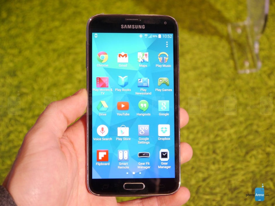 Samsung Galaxy S5 hands-on: a winning formula gets refined | PhoneArena ...