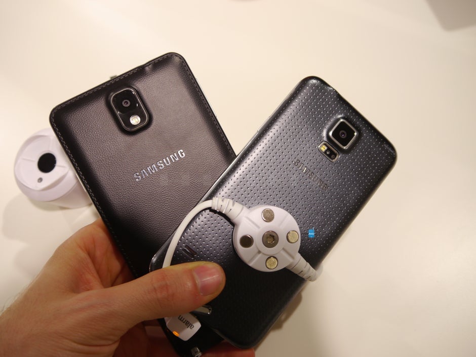 Samsung Galaxy S5 vs Note 3: first look - PhoneArena