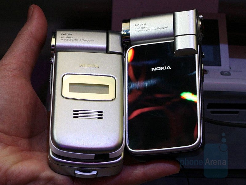 CES 2007: Live Report - PhoneArena