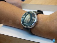 Here is a little closer look at the Motorola Moto 360 - PhoneArena