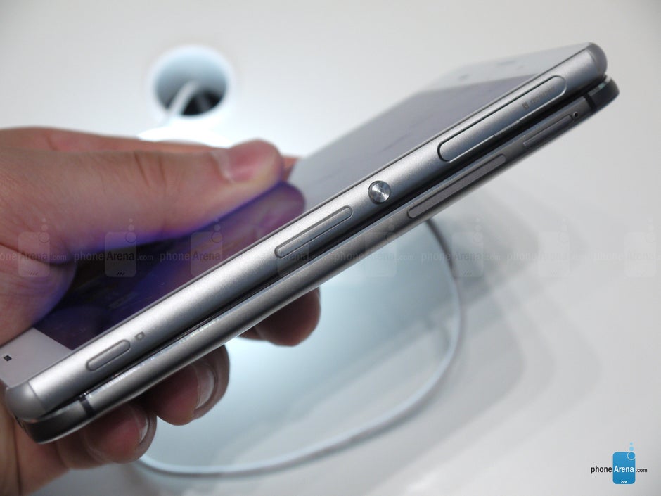Sony Xperia Z3 vs HTC One (M8): first look - PhoneArena
