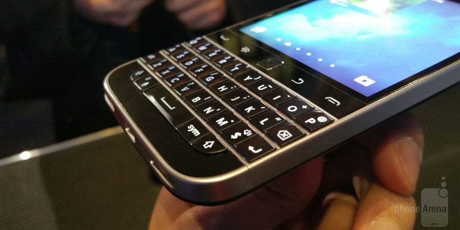 BlackBerry Classic hands-on | PhoneArena reviews - PhoneArena