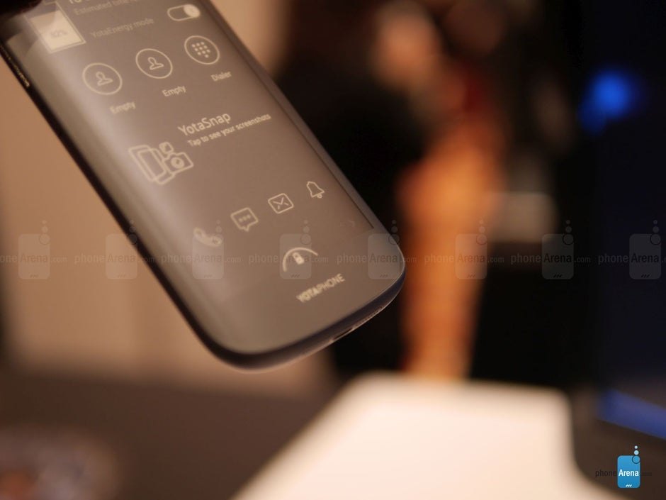 YotaPhone 2 hands-on | PhoneArena reviews - PhoneArena
