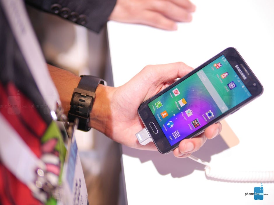Samsung Galaxy A3 hands-on - PhoneArena