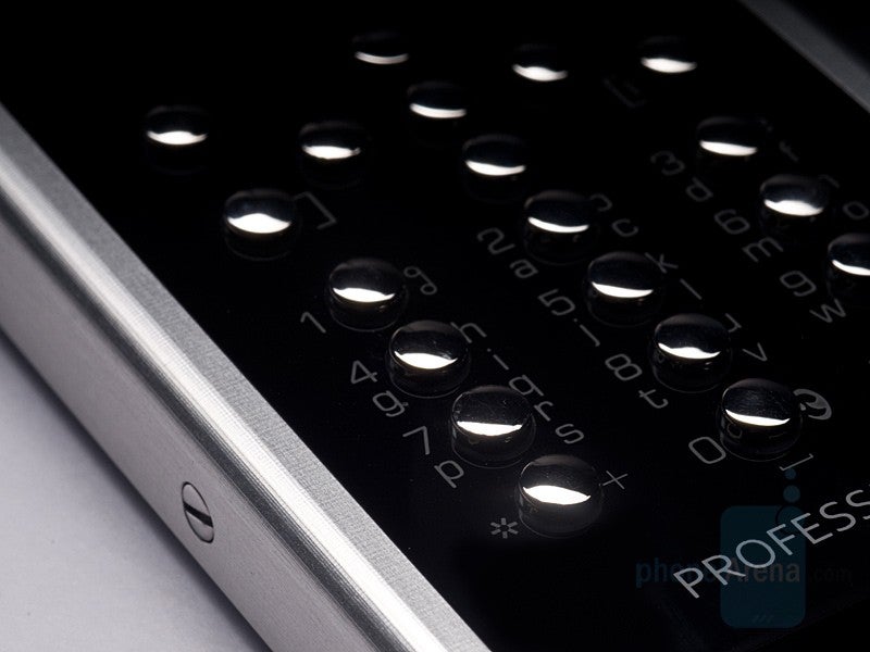 Mobiado 105 ZAF is the slimmest luxury phone - PhoneArena