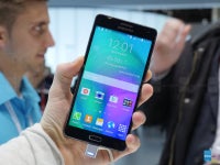 Samsung Galaxy A7 hands-on - PhoneArena