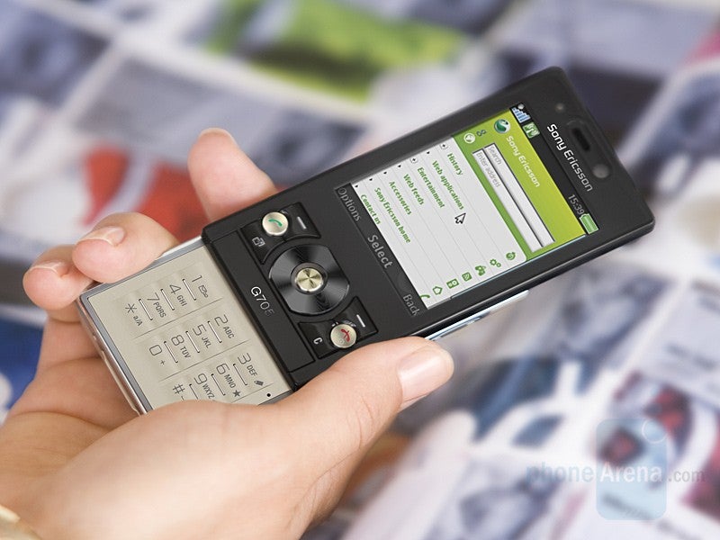 Sony Ericsson G705 is bound for Internet - PhoneArena
