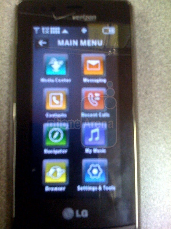 New spy pics of the LG Versa - PhoneArena